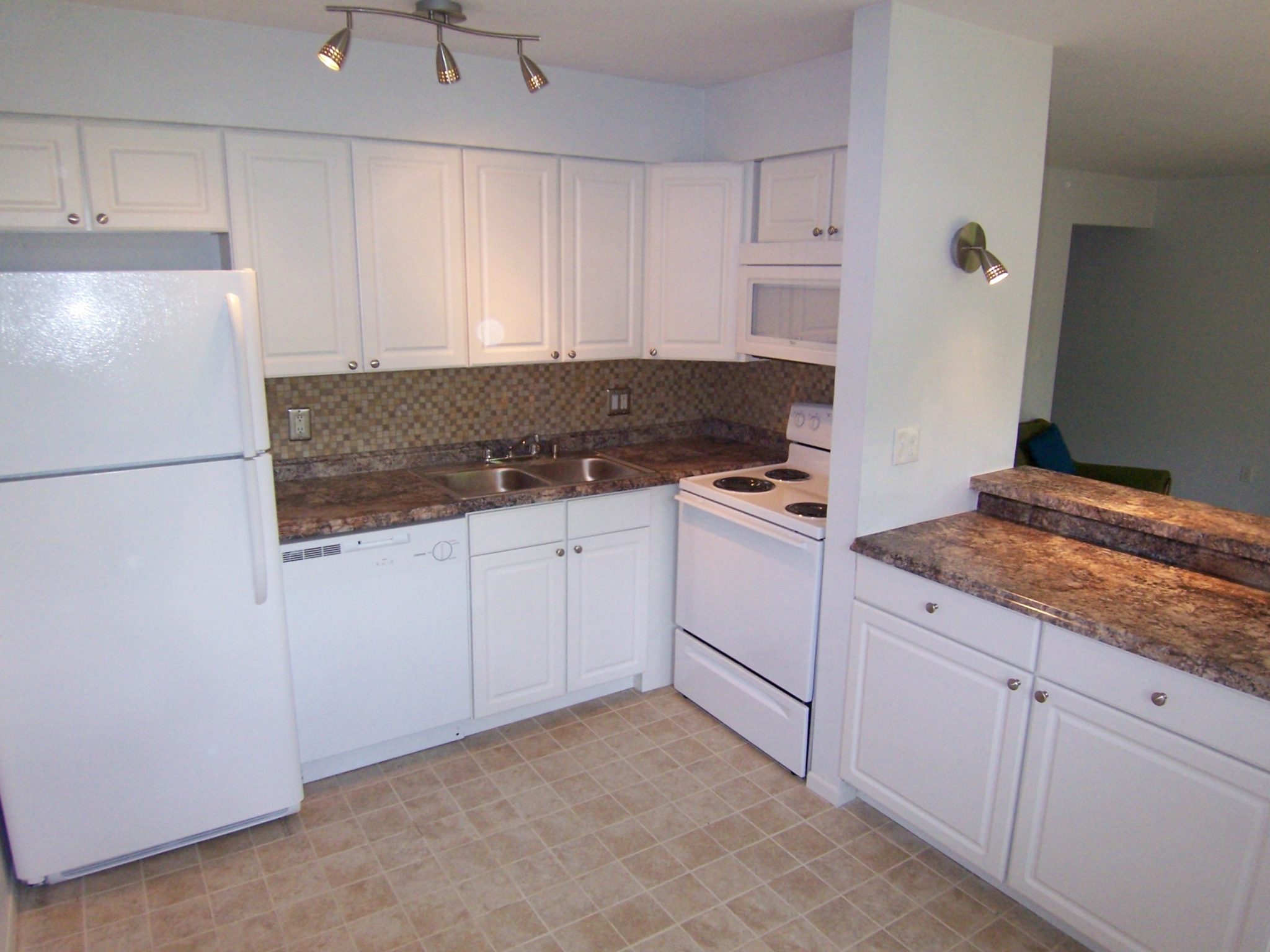 Gallery – BROOKSIDE APARTMENTS